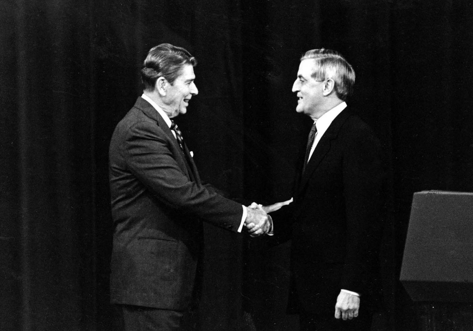 What caused Ronald Reagan to win by such a massive majority of ...