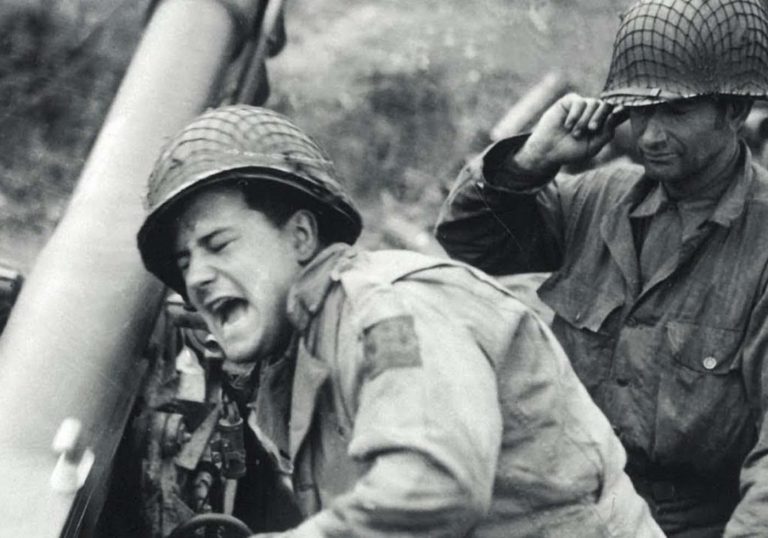 How did soldiers handle the noise of combat during the World Wars ...